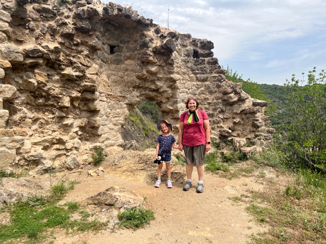 Sara and Robyn say “Bonjour” – AWordPressSite